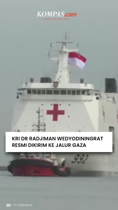 Momen KRI Radjiman Wedyodiningrat TNI AL Berangkat ke Gaza