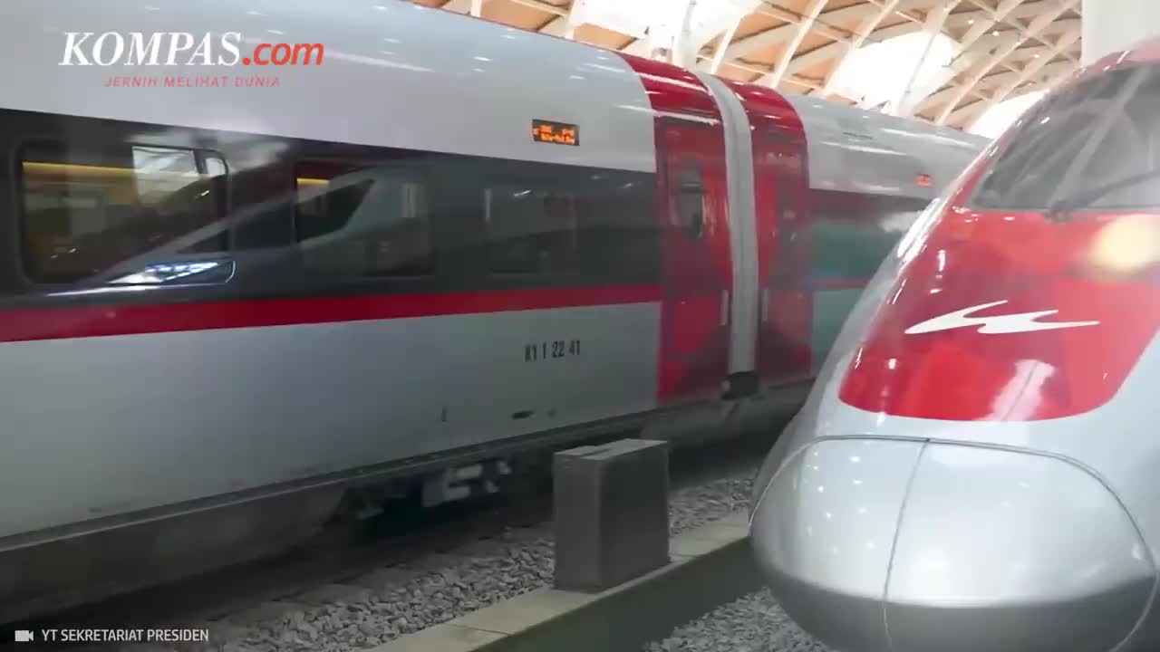 Berita Terkini Harian Kereta Whoosh Batal Beroperasi Terbaru Hari Ini - Kompas.com